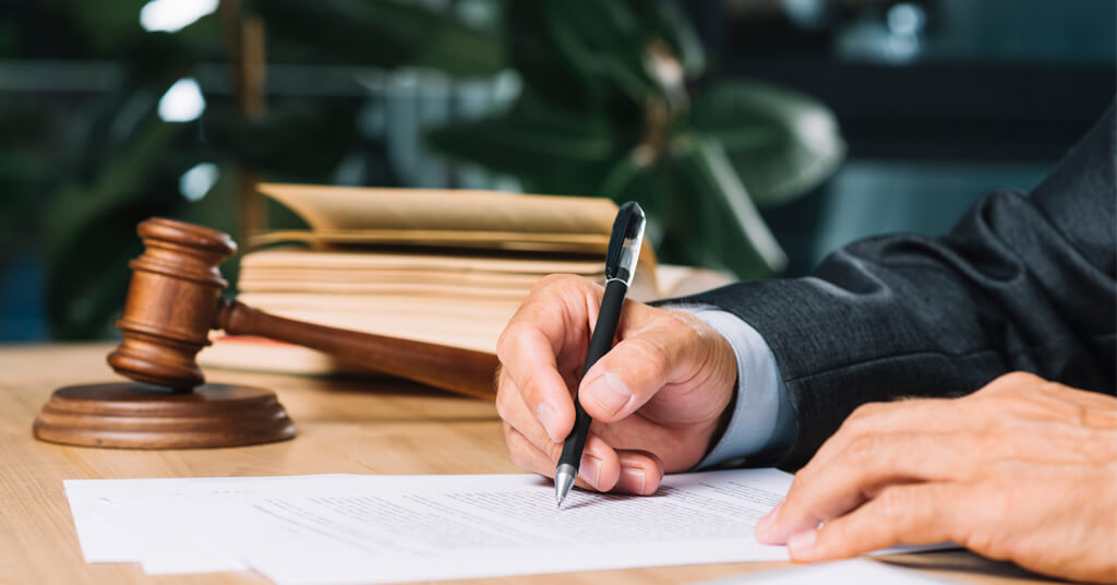 Why It Makes Sense To Outsource Legal Support Services | SunLexis